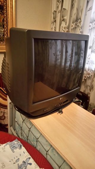 Televisor Tubo de segunda mano en WALLAPOP