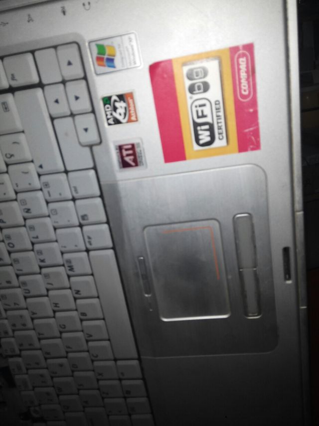 Portátil compaq presario r4000 de segunda mano por 30 EUR en Valencina ...