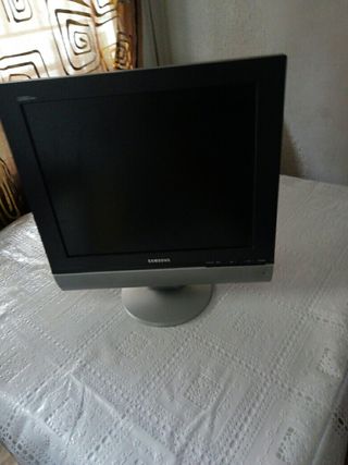 Monitor de segunda mano en WALLAPOP
