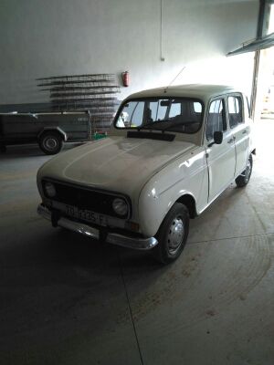 Renault R4 de segunda mano en coches WALLAPOP