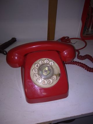 Teléfono antiguo de rueda de colección en WALLAPOP