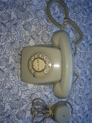 Teléfono antiguo de rueda de colección en WALLAPOP