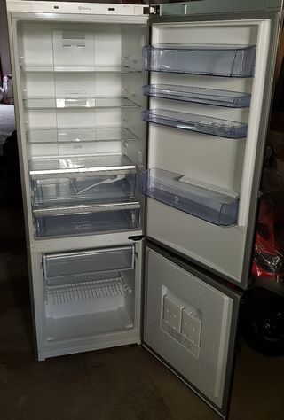 Nevera de 80 cm de ancho de segunda mano en WALLAPOP