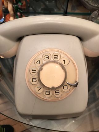 Teléfono antiguo de rueda de colección en WALLAPOP