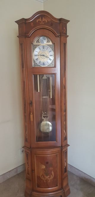 Reloj de pie de segunda mano en WALLAPOP