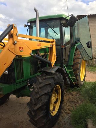 Tractor con pala de segunda mano en WALLAPOP