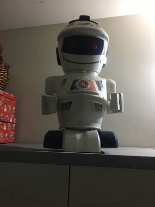 Robot Emilio de segunda mano en WALLAPOP
