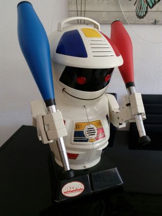 Robot Emilio de segunda mano en WALLAPOP