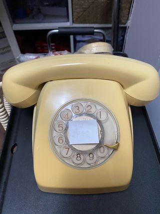 Teléfono antiguo de rueda de colección en WALLAPOP