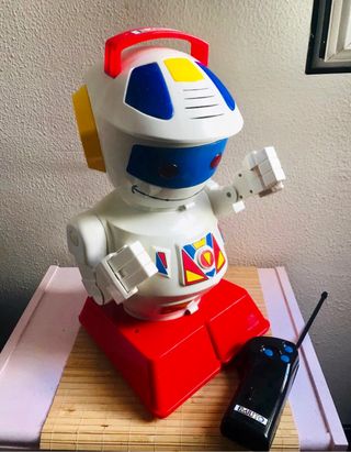 Robot Emilio de segunda mano en WALLAPOP