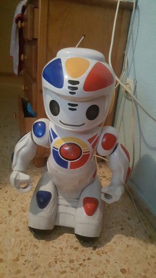 Robot Emilio de segunda mano en WALLAPOP