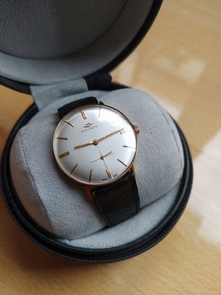 Venta > reloj movado de oro > en stock