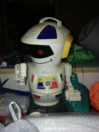 Robot Emilio de segunda mano en WALLAPOP
