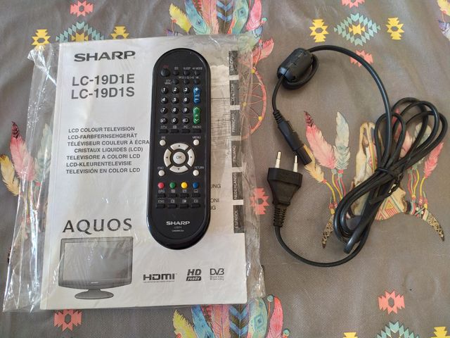 Televisión Sharp lc-19d1e-bk 19' de segunda mano por 98 EUR en Sabadell en WALLAPOP
