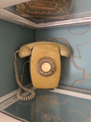 Teléfono antiguo de rueda en WALLAPOP