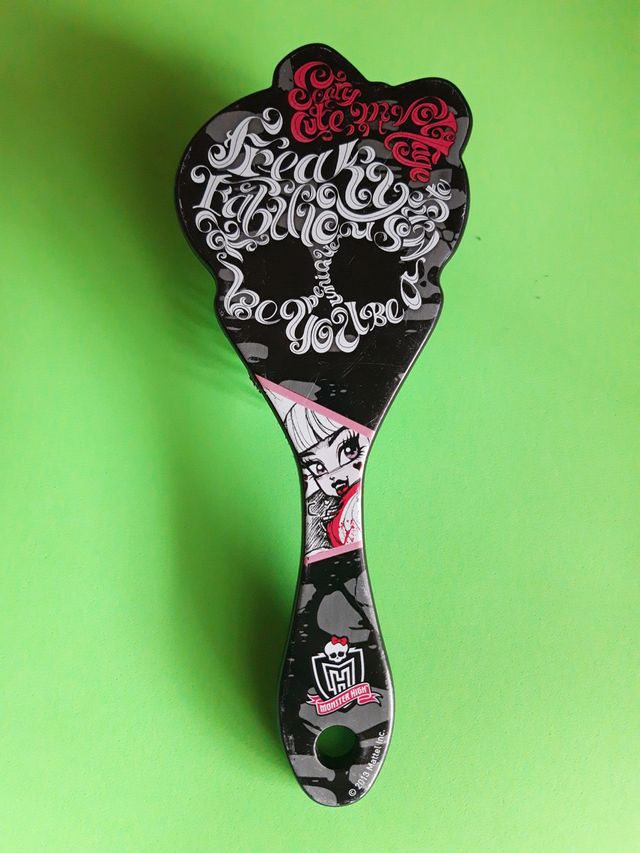 MONSTER HIGH CEPILLO DE PELO PARA NIÑA de segunda mano por 3 EUR en ...
