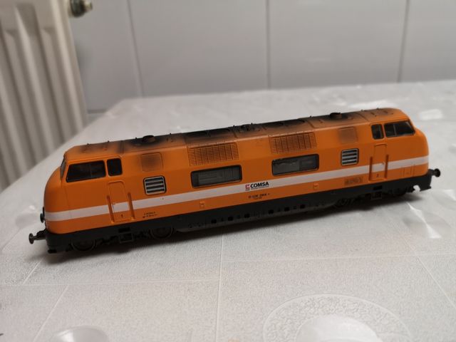 Locomotora 4000 COMSA ref 43814 de ROCO de segunda mano por 150 EUR en ...