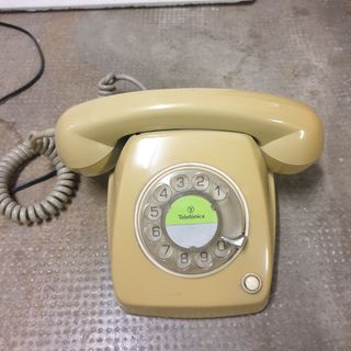 Teléfono antiguo de rueda en WALLAPOP