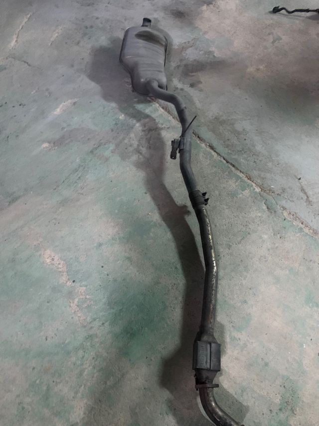 Tubo de escape Bmw e46 320d 150cv de segunda mano por 80 € en Almazán ... Tubo de escape Bmw e46 320d 150cv de segunda mano por 80 € en Almazán ...