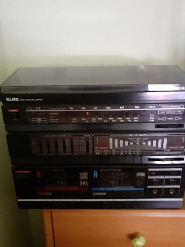 CADENA MUSICA ANTIGUA de segunda mano por 60 EUR en Logroño en WALLAPOP