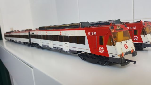 TRENES ELÉCTRICOS ESCALA H0 CERCANIAS MODELISMO de segunda mano por 350 ...