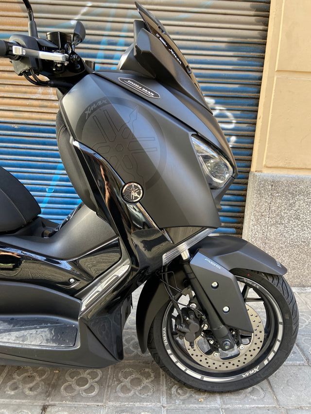 logos yamaha xmax de segunda mano por 1 EUR en Barcelona en WALLAPOP