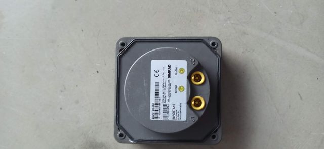 Simrad IS15 combi de segunda mano por 55 EUR en Madrid en WALLAPOP