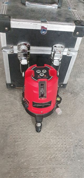 Livella-laser-professionale-metrica-xxl-bravo in vendita in Lavoro e ...