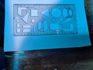 Maschera con simboli (per progettazione e disegni)