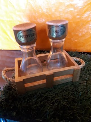 porta sale e pepe  anni 70