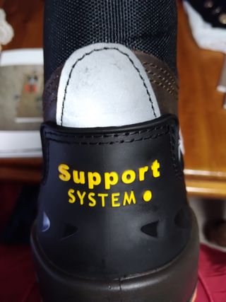 Scarpe antinfortunistiche