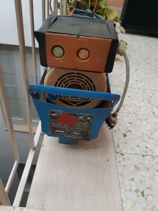montacarichi elettrico beta