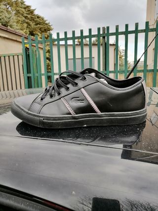 scarpe sportive nuovissime