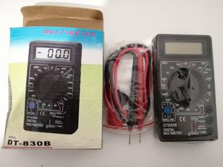 Multimetro digitale