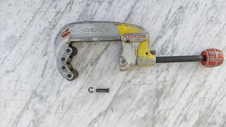 taglia tubi ridgid da 1/2 fino a 3" e 3/8