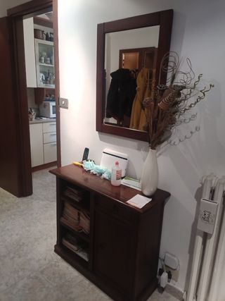 mobile d'entrata più specchio