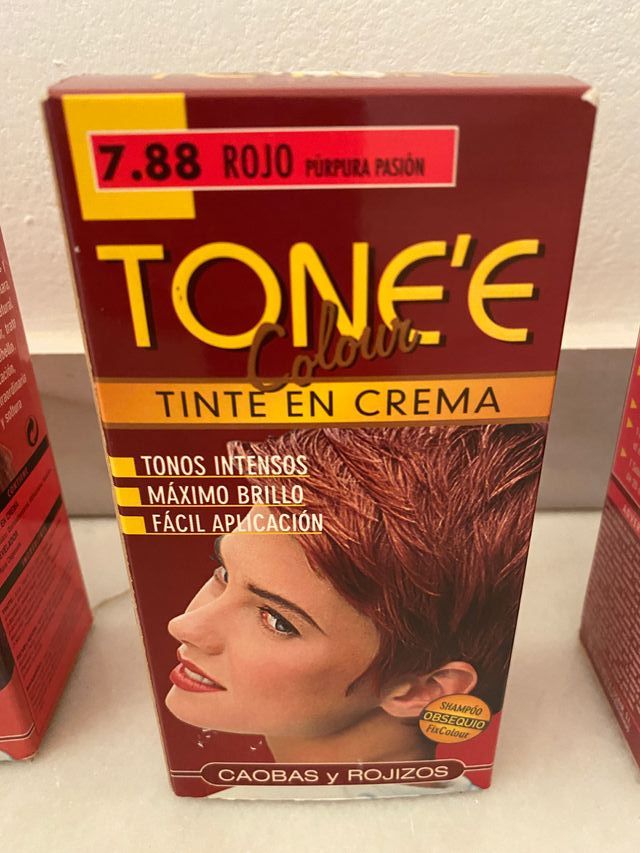 Tintes en crema para el pelo marca "TONEÉ" 2 € en Sevilla en WALLAPOP