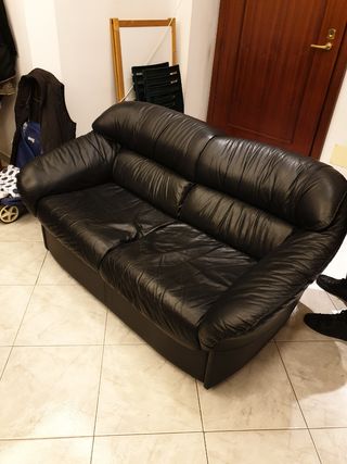 divano 2 posti pelle nera