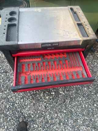 Mobiletto per attrezzi