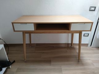 Scrivania appena acquistata ottimo stato!