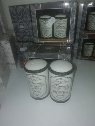 sale e pepe in ceramica 