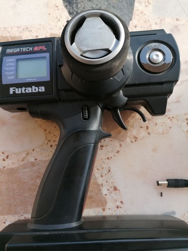 Emisora futaba 2pl 40 mhz de segunda mano por 70 EUR en Alicante en ...