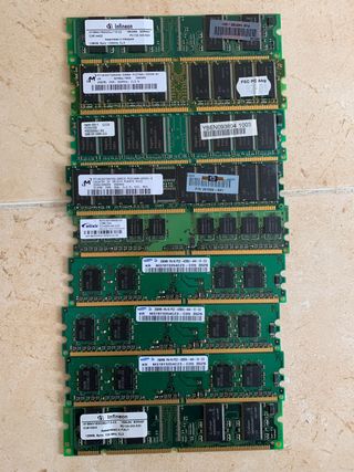 Memoria RAM antiguas DDR (pc y portátil) de Segunda mano por 1 EUR en ...