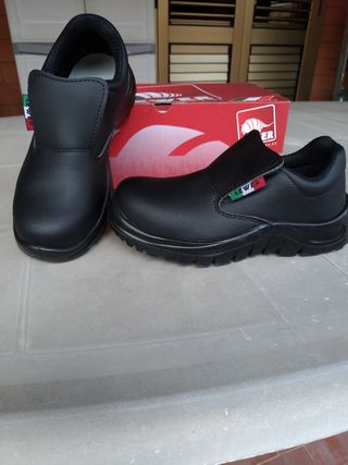 Scarpe antinfortunistica