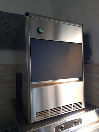 FABBRICATORE PROFESSIONALE PER GHIACCIO