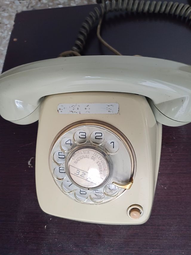 Teléfono clasico de baquelita de segunda mano por 40 EUR en Avilés en ...