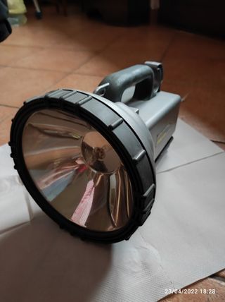 torcia lampada pila alogena 3.500.000 candele