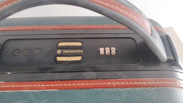 Necescer maleta samsonite rígido con clave de segunda mano por 1 EUR en ...