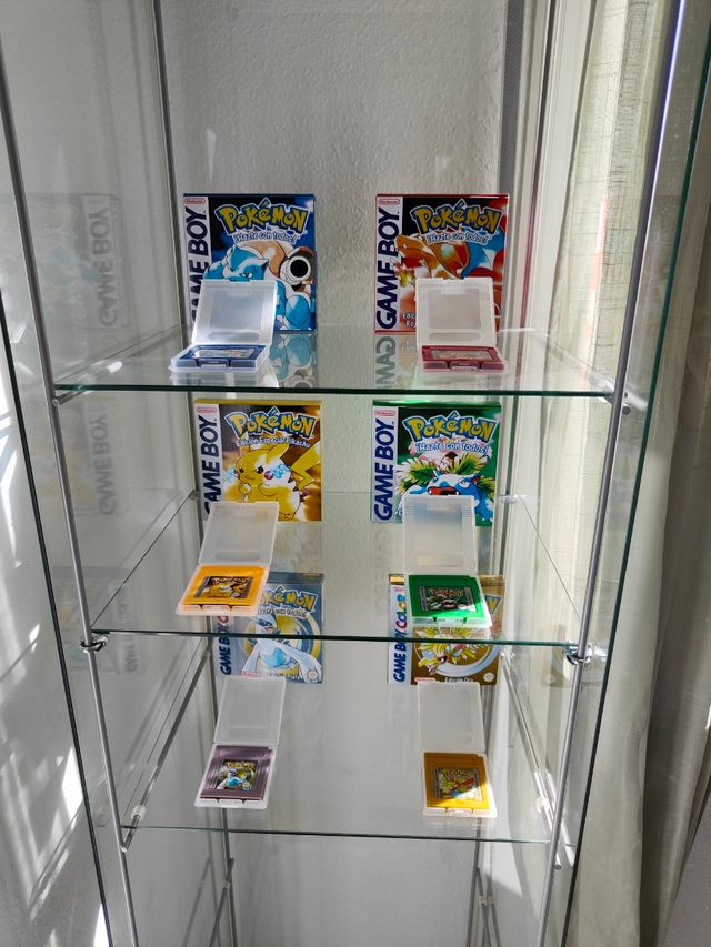 Estantes y soportes vitrina detolf IKEA de segunda mano por 10 EUR en ...