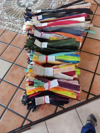 cerniere di nailon varie misure e colori 400 + 9 